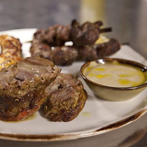 MANAKIS Greek Taverna